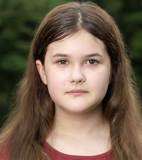 Delilah Hefner Dee The Babe Actress Lighting Up The Screen