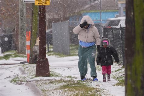 Winter Storm Live Updates Snow And Ice Batter Gulf Coast Leaving Five