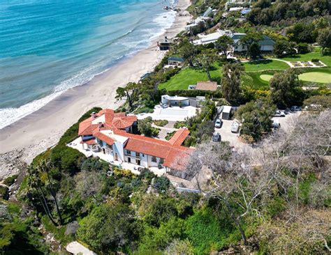 See Kim Kardashians Renovations On Her Massive 70m Malibu Mansion In