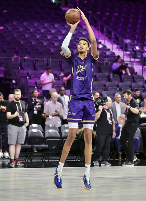 Victor Wembanyama Scores 37 Points And The Nba World Goes Crazy Hoopshype