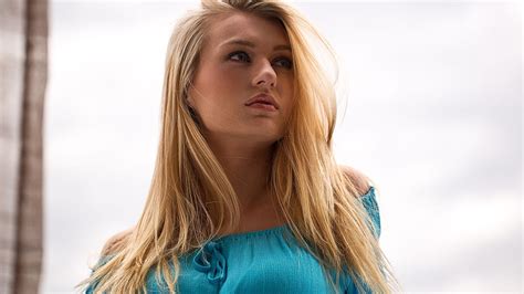 P Natalia Starr Hd Wallpaper