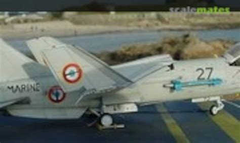 Vought F 8 Crusader Heller 259 1978