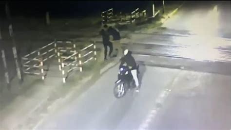 Inseguridad En Junín Motochorros Asaltaron Y Le Dispararon A Un Joven