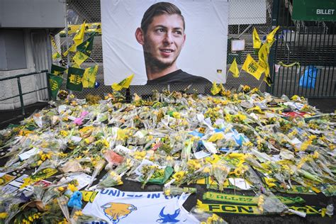 Caso Emiliano Sala Cardiff é Obrigado Pela Fifa A Pagar Parcelas