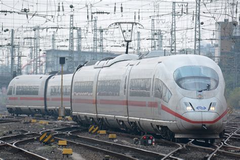 オランダ鉄道 フランクフルト中央駅 鉄道フォト・写真拡大 By Tomo Papaさん レイルラボraillab