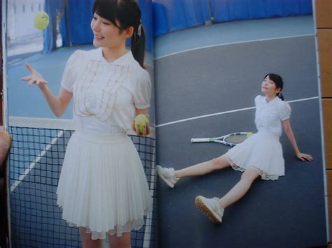 Yahoo オークション 竹俣紅 写真集「夜明け前 紅さす」美本 生写真付