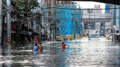 8 Dead 1 Injured After Flood Sweeps Passenger Car Away In Philippines