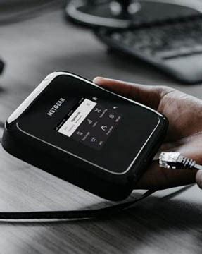 Mobile WiFi Stay Connected On The Go NETGEAR Hub