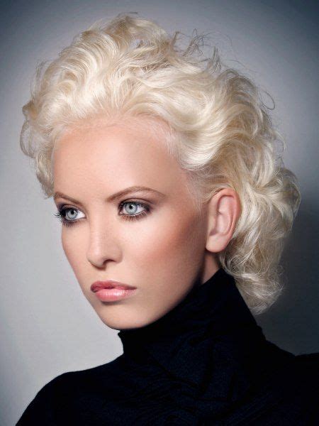Elegant Long And Short Hairstyles For Modern Women Razor Cut Layers