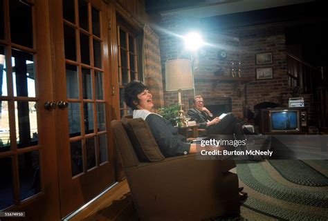 Marilyn Lovell Wife Of Gemini 7 Astronaut Jim Lovell Laughs While