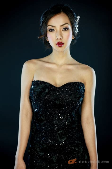 Index of /public_files/mina-makeup-promo