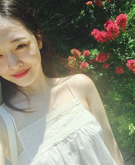 아침부터 사람 마음 동요시키는 여자 인스티즈instiz 이슈 카테고리