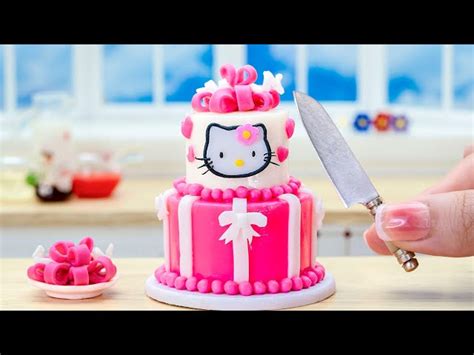 Cute Hello Kitty Cake Decorating Ideas For A Fun And Playful Cake