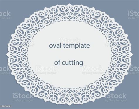 오픈 워크 타원형 테두리와 인사말 카드 케이크 아래 종이 Doily 절단을위한 템플릿 결혼식 초대장 장식 플레이트는 레이저 컷 레이스 가장자리 벡터 일러스트레이션