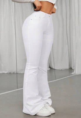 Calça Jeans Flare Feminina Branca Cintura Alta e Modelagem Perfeita