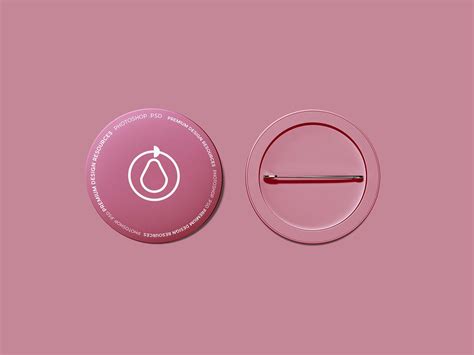 Free Pin Button Badge Mockup Psd