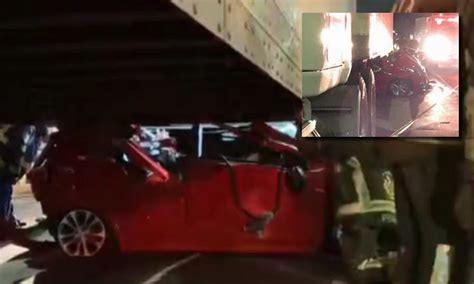 Accidente En Ciudad De México Muere Conductor De Spark Al Quedar Bajo