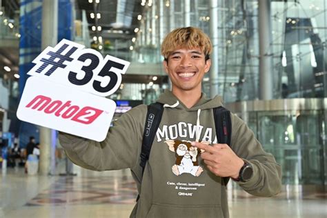 กีฬา ก้อง สมเกียรติ จันทรา บินกลับมาพักผ่อนพบปะแฟนกีฬาไทย