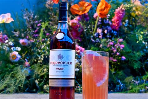 Get Courvoisier Cognac Cocktails At This Popular Toronto Restaurant