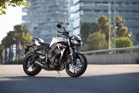 Triumph Street Triple 660 S 2020 Essai