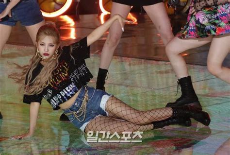 포토 여자아이들 소연 무대위 여신