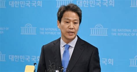 임종석 “내 요구 논의조차 안해이재명 속내 충분히 알겠다”