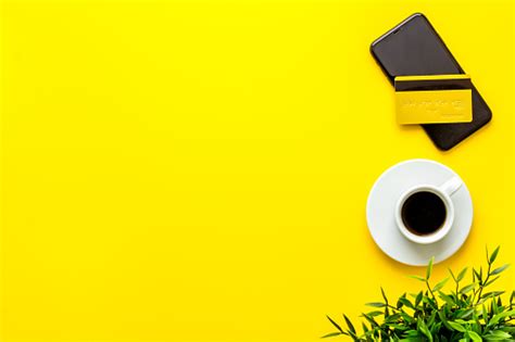 스마트폰과 신용카드로 모바일 결제 온라인 쇼핑 컨셉 위쪽 보기 개념에 대한 스톡 사진 및 기타 이미지 개념 구매 그래픽 사용자 인터페이스 Istock