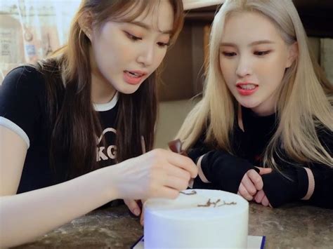WEEEKLY ICONS ﾟ Glass of milk Bias wrecker Wattpad