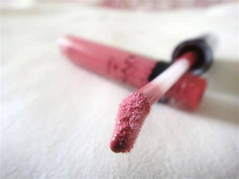 Thepurplespirit Nyx Round Lipgloss In Pinky Natural Swatches And Review