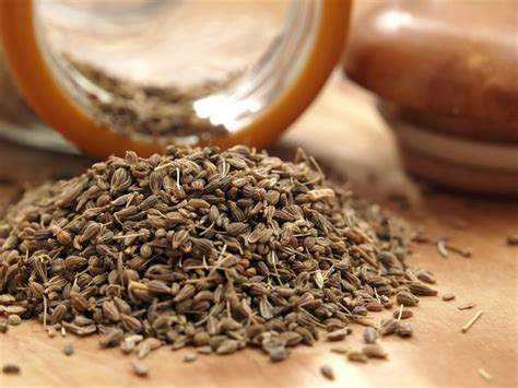 Sohati هذا ما يفعله اليانسون في بشرتكِ فوائده مذهلة