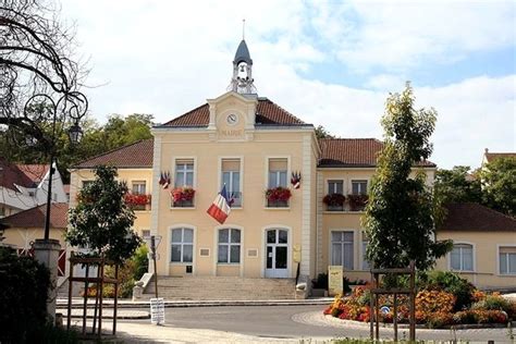 LE MESNIL LE ROI Yvelines