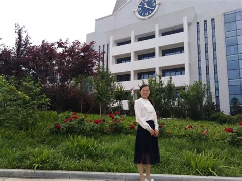 “最美教师候选人” 登封新区中强学校 冯丽君