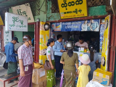 ဝါးခယ်မမြို့ မြို့မဈေးတွင် ရောင်းချလျက်ရှိသည့် ကုန်ပစ္စည်းများအား ဈေးနှုန်းမြှင့်တင်ရောင်းချမှု