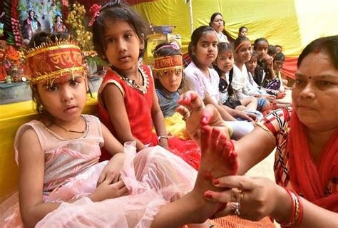 Navratri 2022जानिए कन्या पूजन का महत्व किस कार्य की सिद्धि के लिए किस
