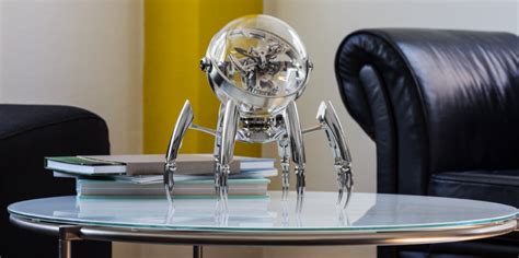 Octopod A Beautiful Eight Legged Robotic Clock Inspired By Cephalopods