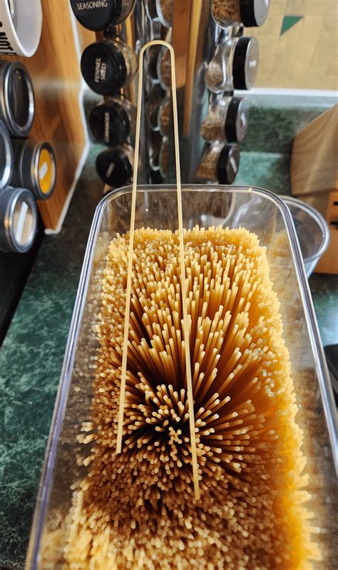 A Perfectly Bent Uncut Spaghetti Noodle Rmildlyinteresting
