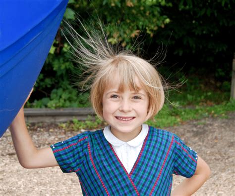 What Causes Static Electricity
