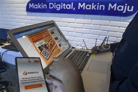 Aplikasi Pengawasan Pemilu ANTARA Foto
