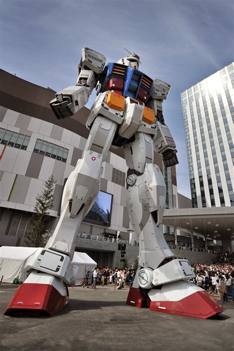 Japoneses Planejam Fazer Famoso Robô Gigante Se Mover Em 5 Anos