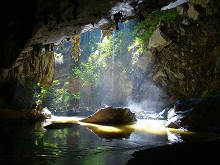 Parque Estadual Turístico do Alto Ribeira PETAR Balada da Hora o