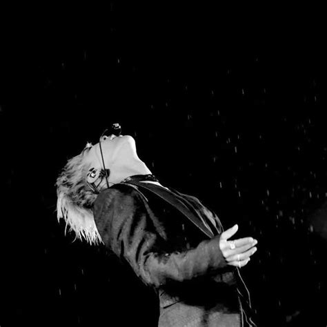 Hyun982 • Threads Say More