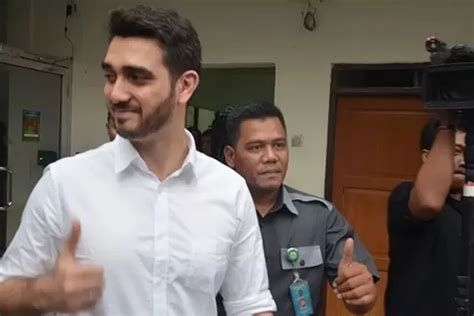 Terungkap Fachri Albar Sosok Artis Fa Yang Diamankan Polisi Terkait