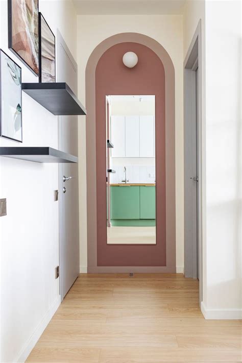 Евродвушка 40 кв м с холодильником в шкафу купе