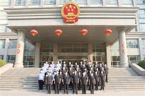 “迎国庆 升国旗”献礼二十大澎湃号·政务澎湃新闻 The Paper