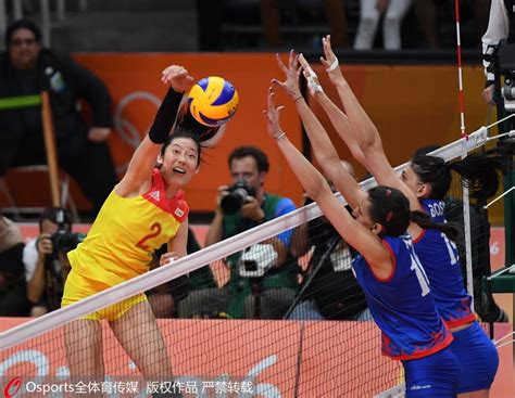 高清：重温“中国青年五四奖章”获得者朱婷、张虹的赛场巅峰时刻 体育 人民网