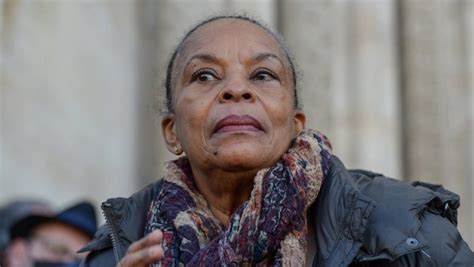 Christiane Taubira Remporte La Primaire Populaire LINFO Re France