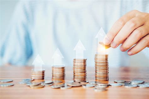 【etf停看聽】etf月月配、年配有什麼不同？不配息的etf怎麼賺？