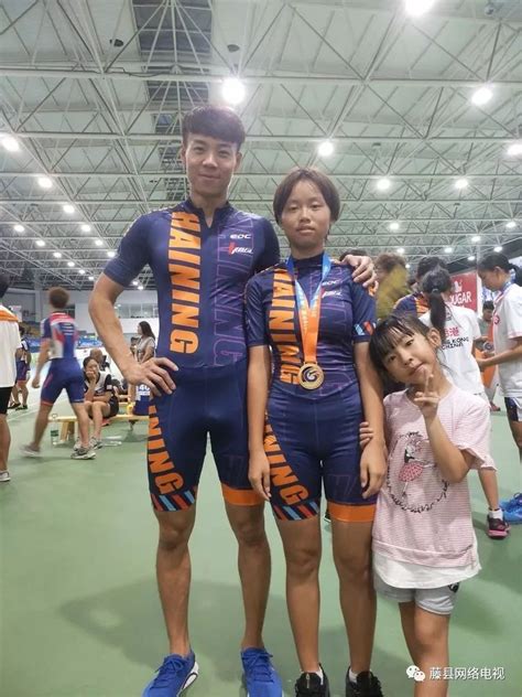 藤县三名少年在国际速度轮滑公开赛获奖，韦苏桐获1000米计时赛冠军！