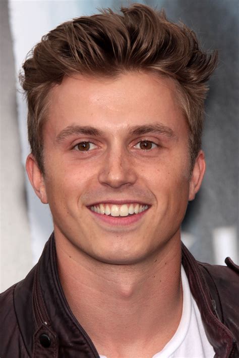 مدل موی مردانه و پسرانه برای صورت های گرد و پهن