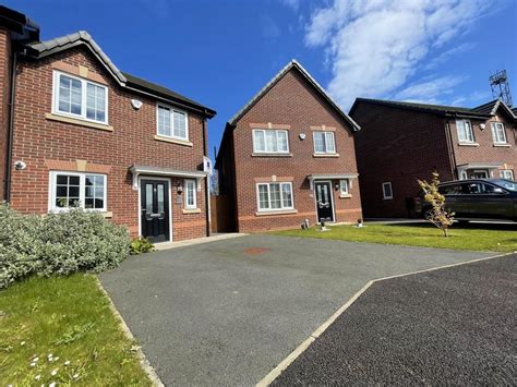 3 Bed Semi Detached House For Sale In Bluebrook Avenue Hambleton